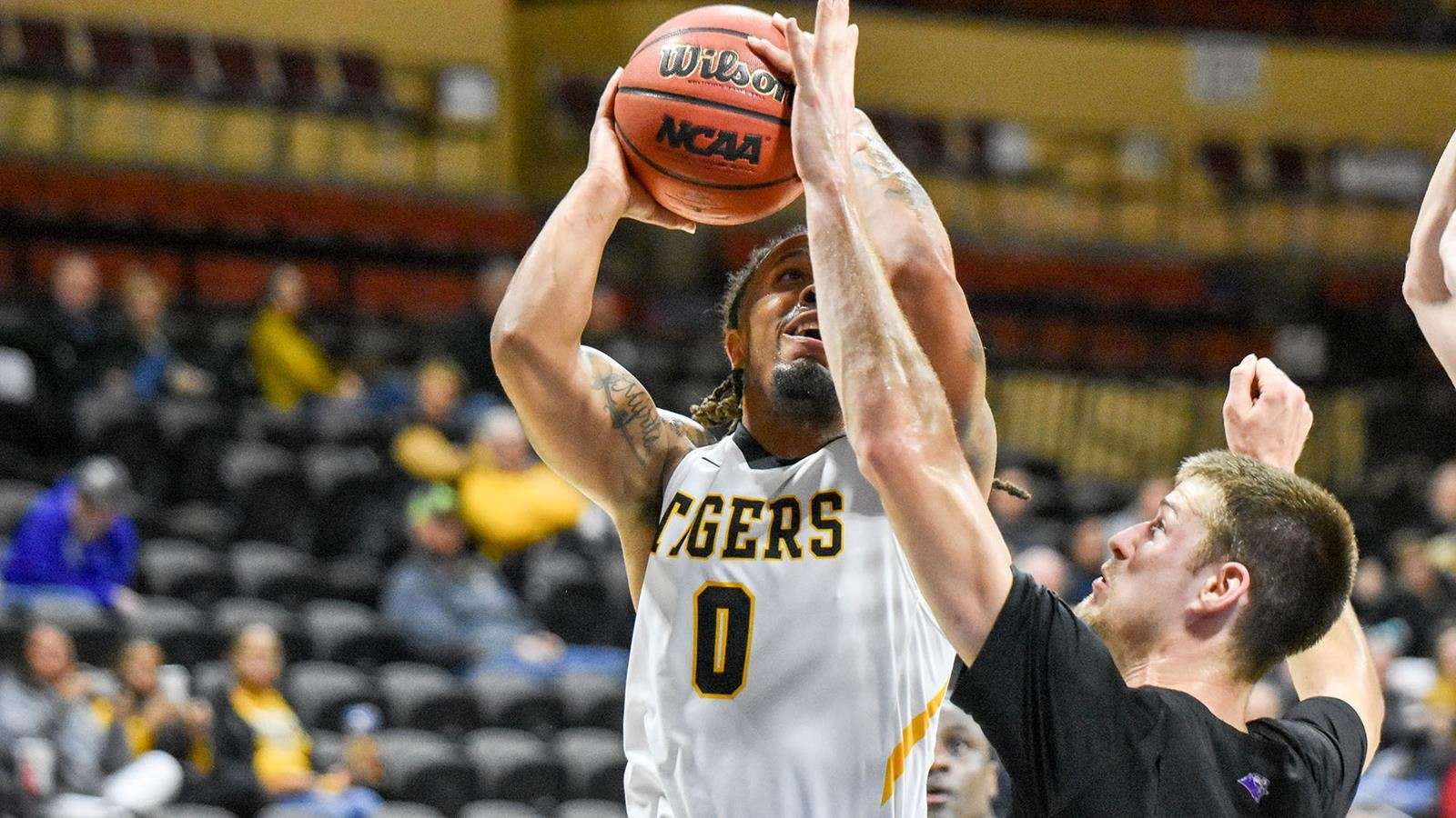 Lopers dart past Tigers with big second half