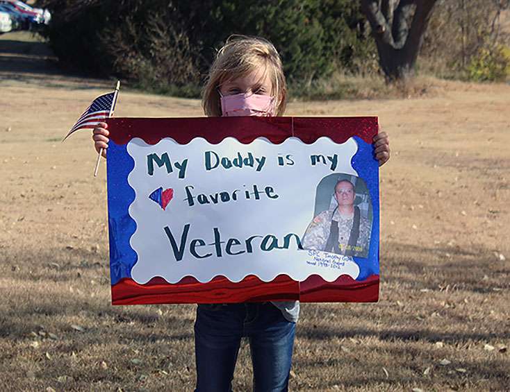🎥 Roosevelt students honor veterans with parade