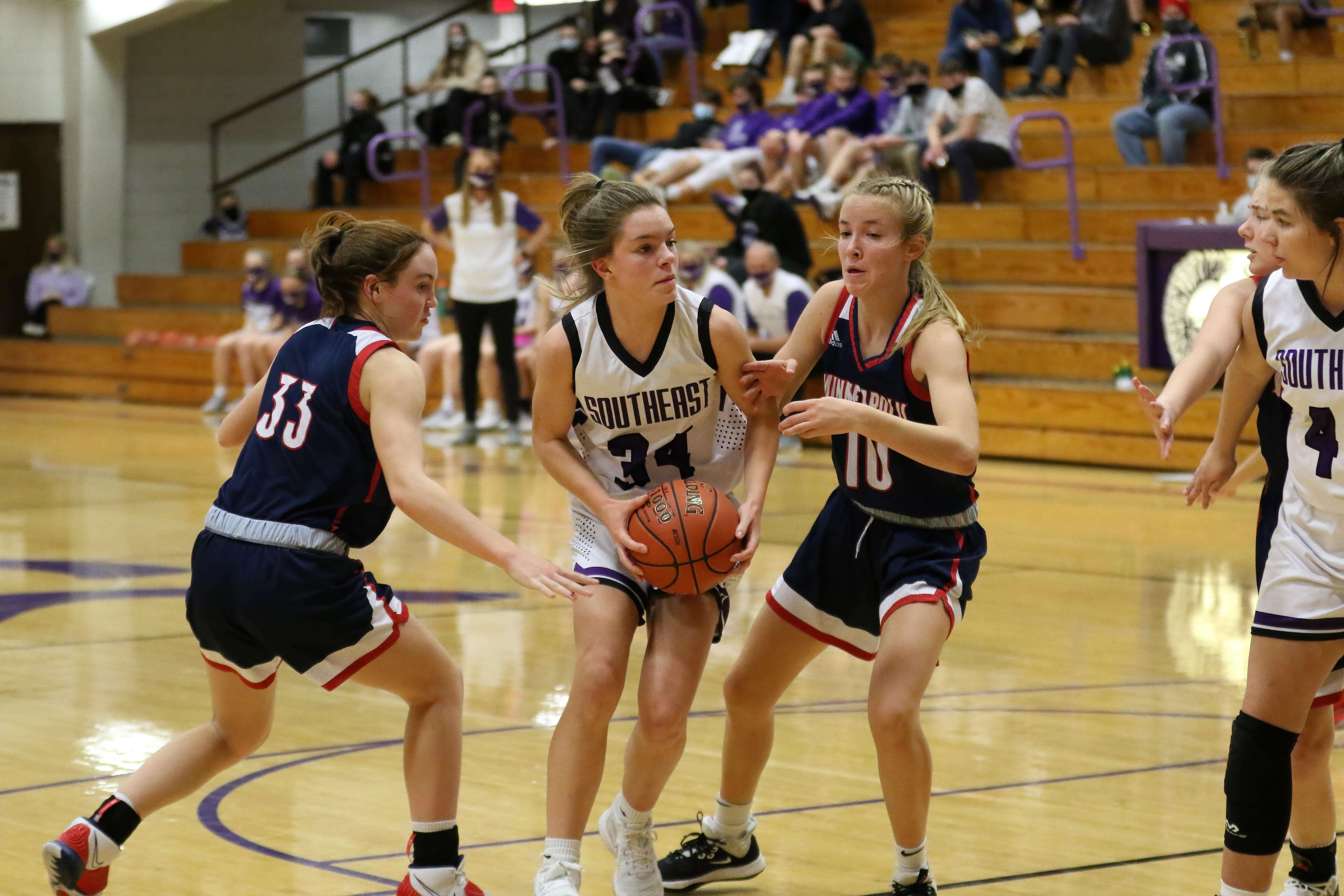 Lady Trojans beat Beloit 60-30 in strong return to .500