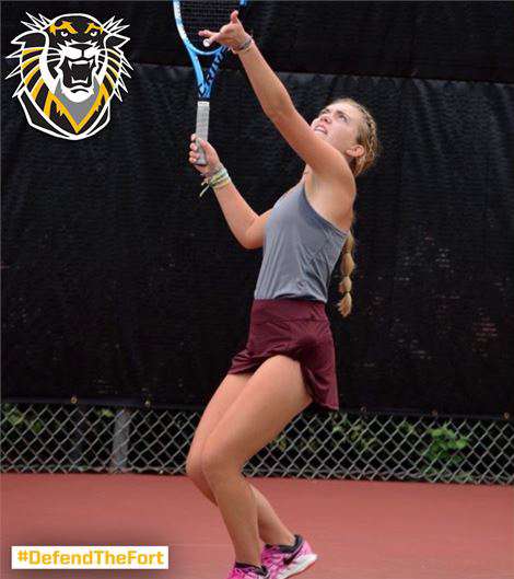 Tiger tennis signs state champ