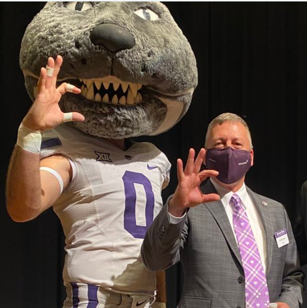 Political leaders from across Kansas welcome new K-State president
