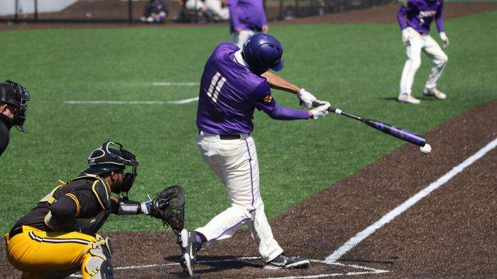 Coyote baseball splits doubleheader with Ottawa, takes series 2-1