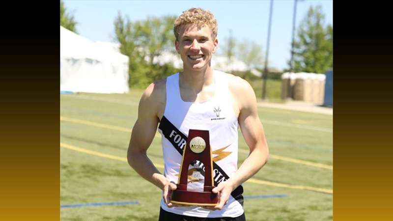 Bennington's Stanley wins DII national title in pole vault