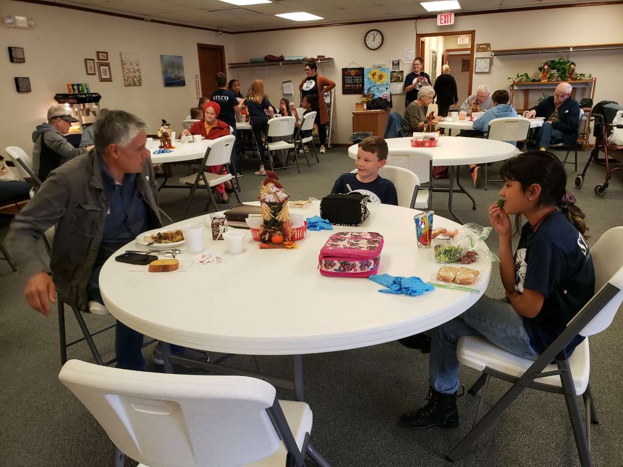 Students interact with seniors in Junction City