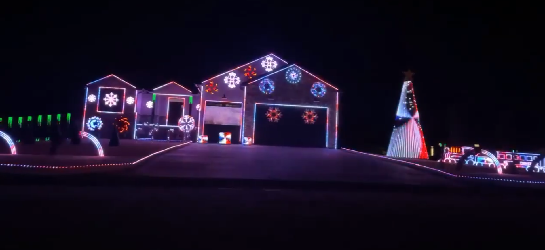 Robinson bringing Christmas lights to life with Hoisington display