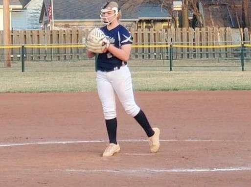 Sacred Heart softball wins doubleheader at Minneapolis
