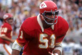 Jim Lynch, member of Chiefs' 1970 champions, dies at 76