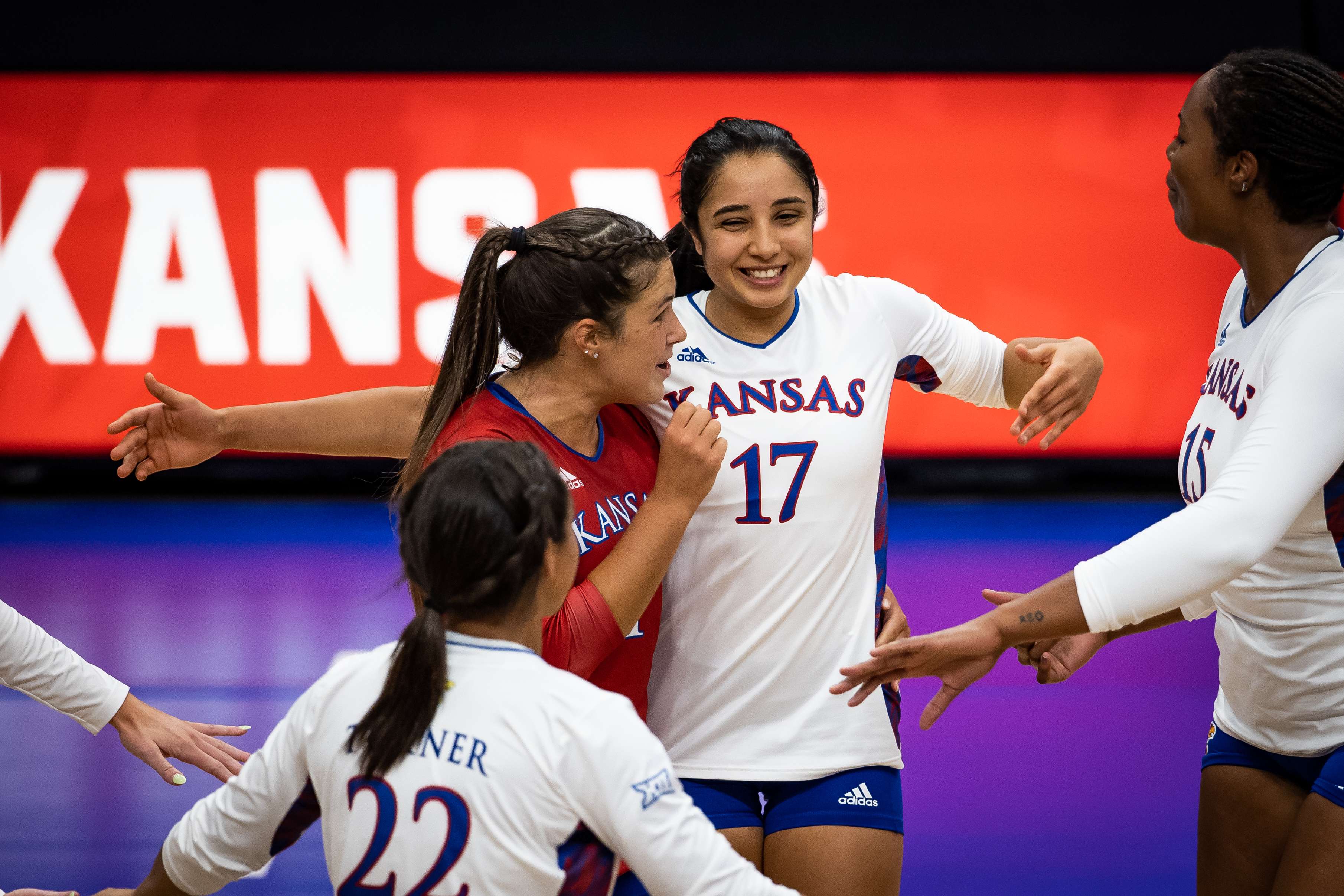 Elnady leads No. 20 Jayhawks to victory over Army