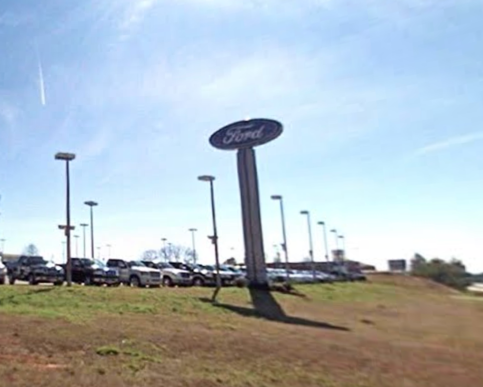 US probes complaints of parts flying off of Ford Explorers