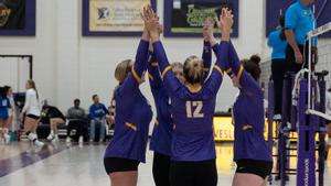 KWU Volleyball tops Spires in four sets for 10th straight win