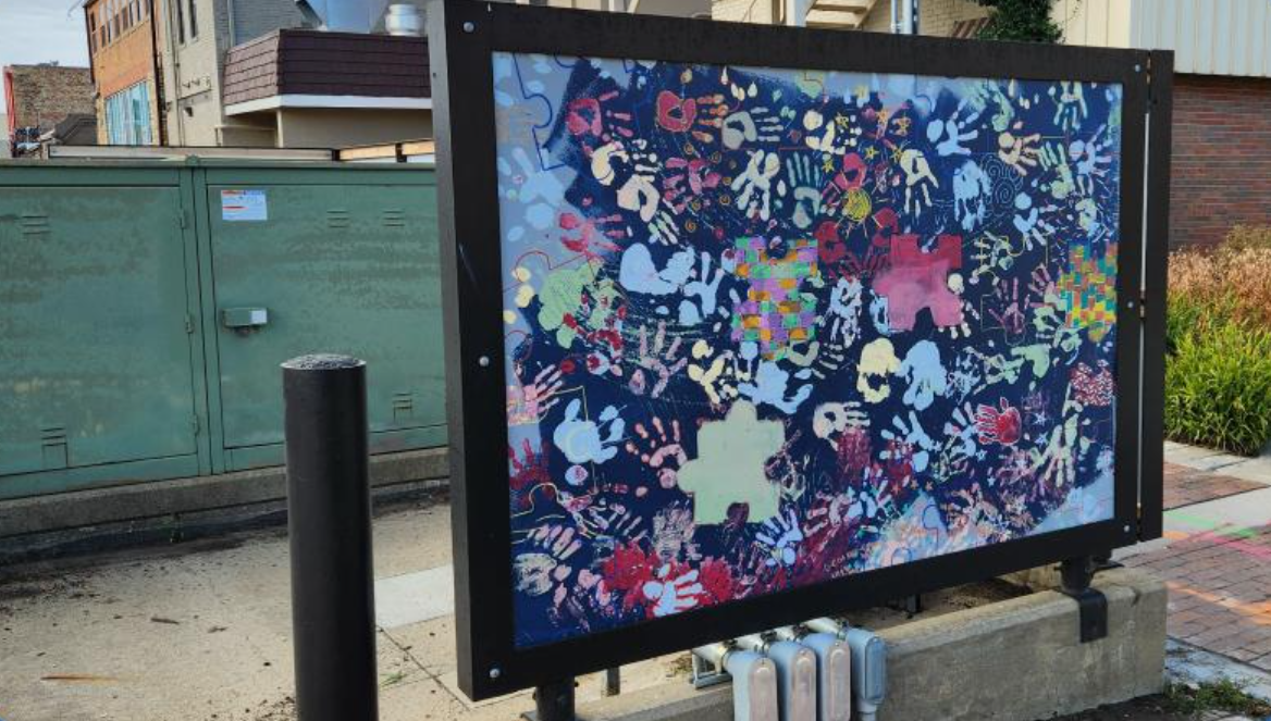 Salina Downtown Inc. unveils new trash corral mural