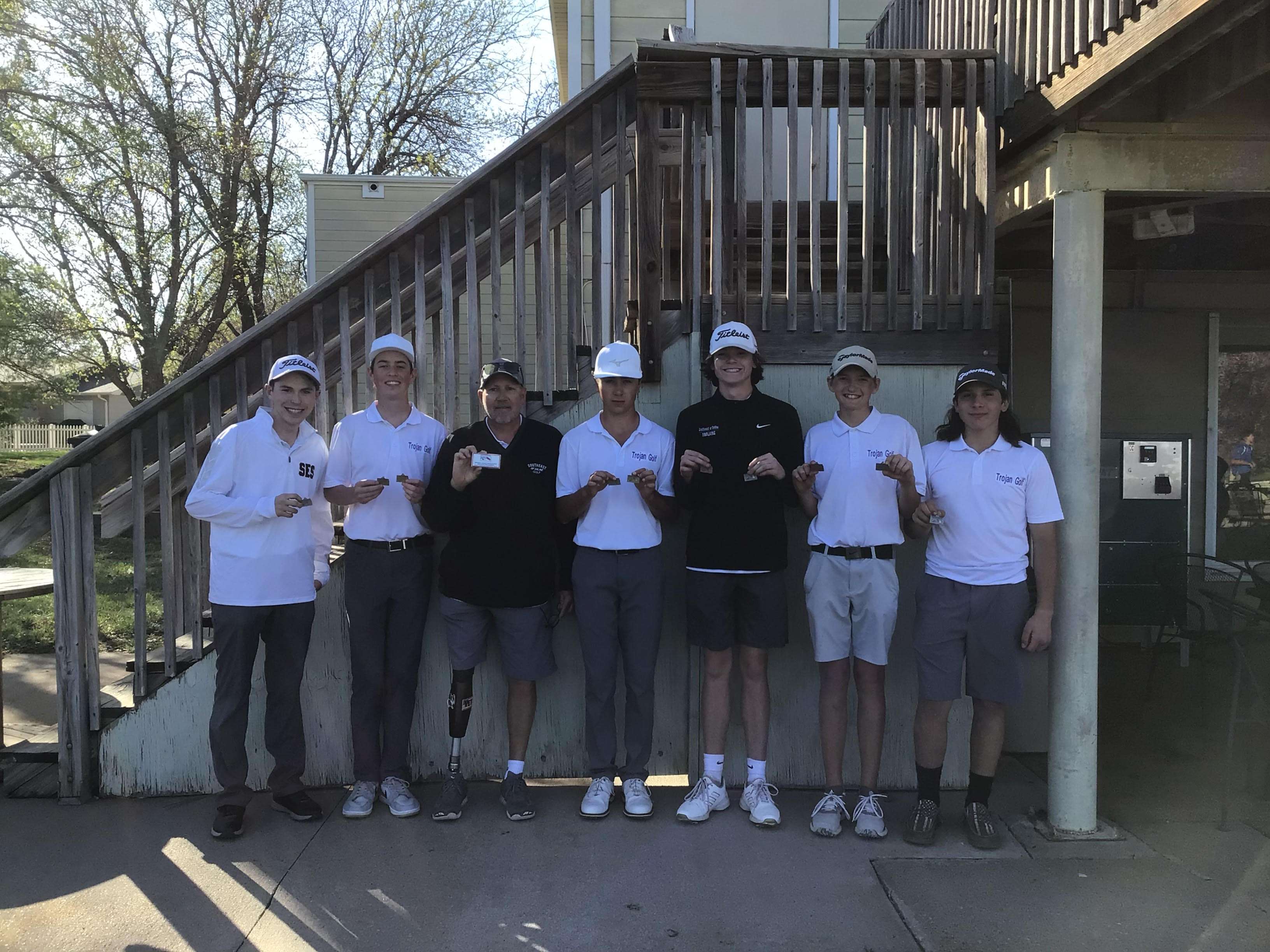 SES golf finishes fifth at Hesston Invite