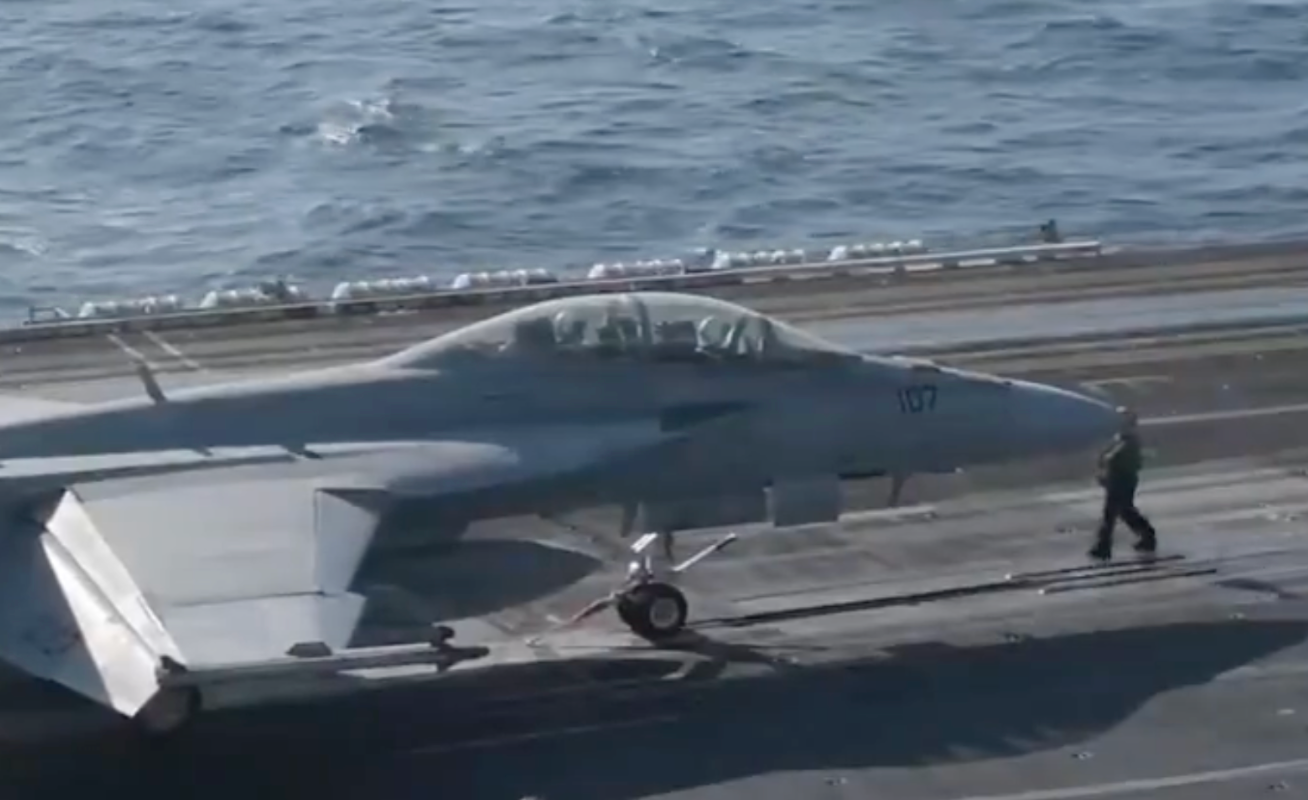 U.S. Navy: Terrorists launch largest Red Sea drone, missile attack