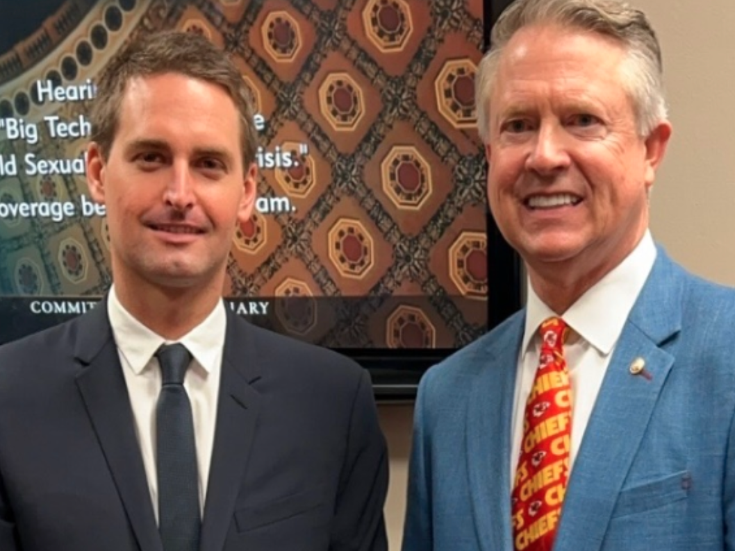 🎥Snapchat CEO calls for action on Sen. Marshall’s Cooper Davis Act