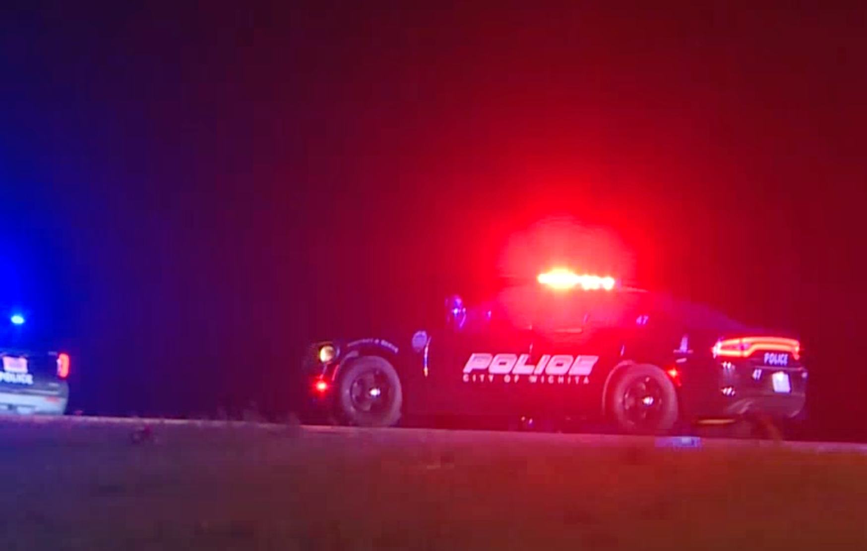 Kan. home invasion robbery suspect wounded in gunfight
