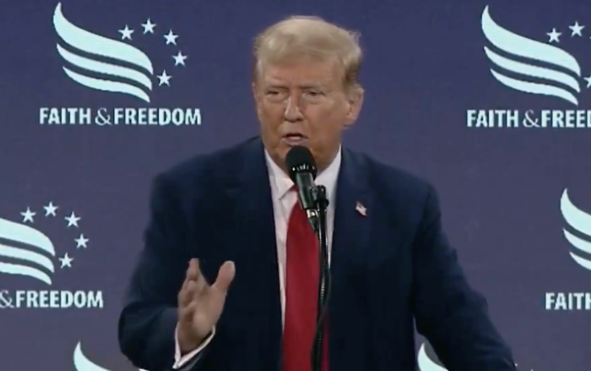 Trump endorses Ten Commandments in schools, implores evangelical ...