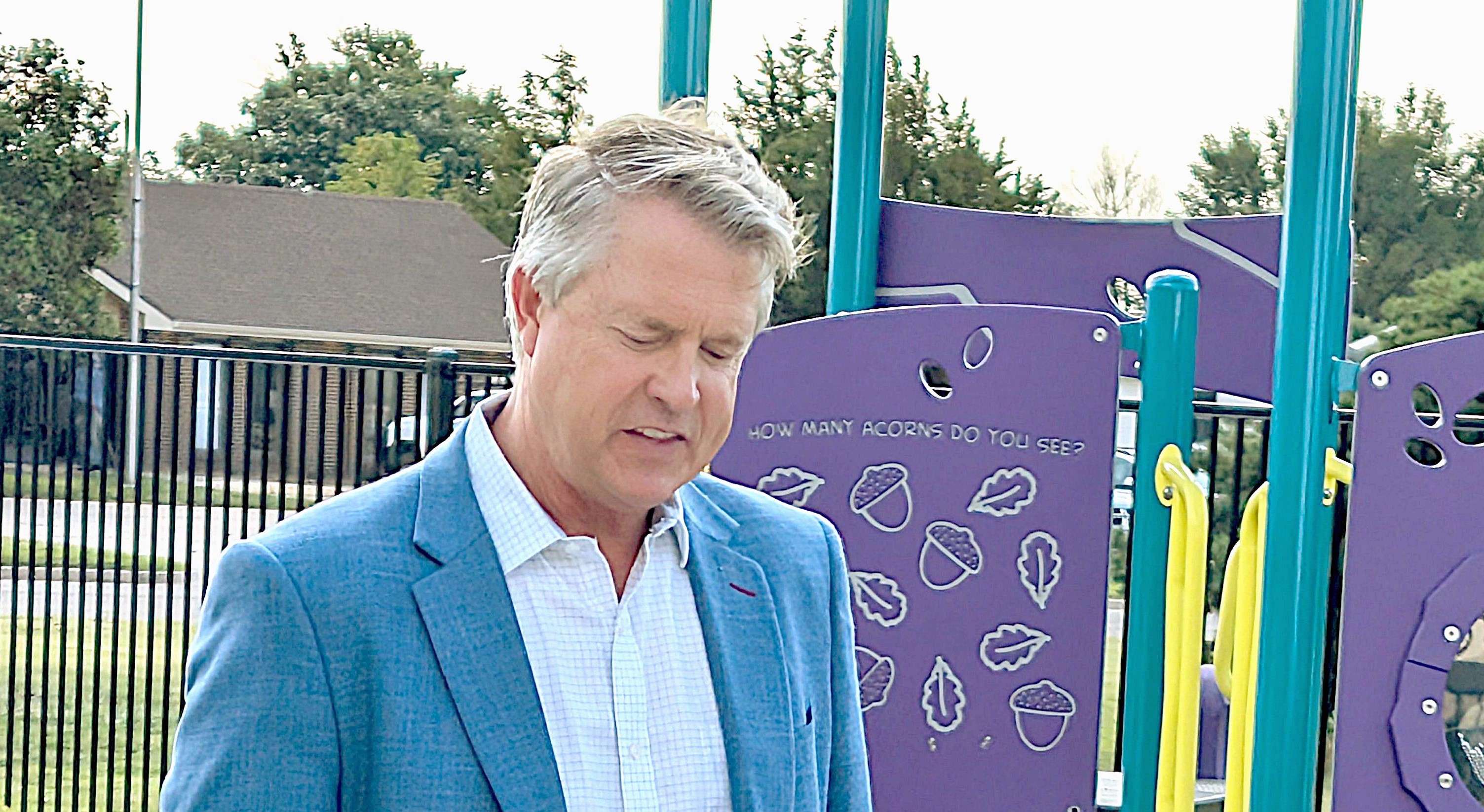 Senator Marshall makes visits Monday in Great Bend