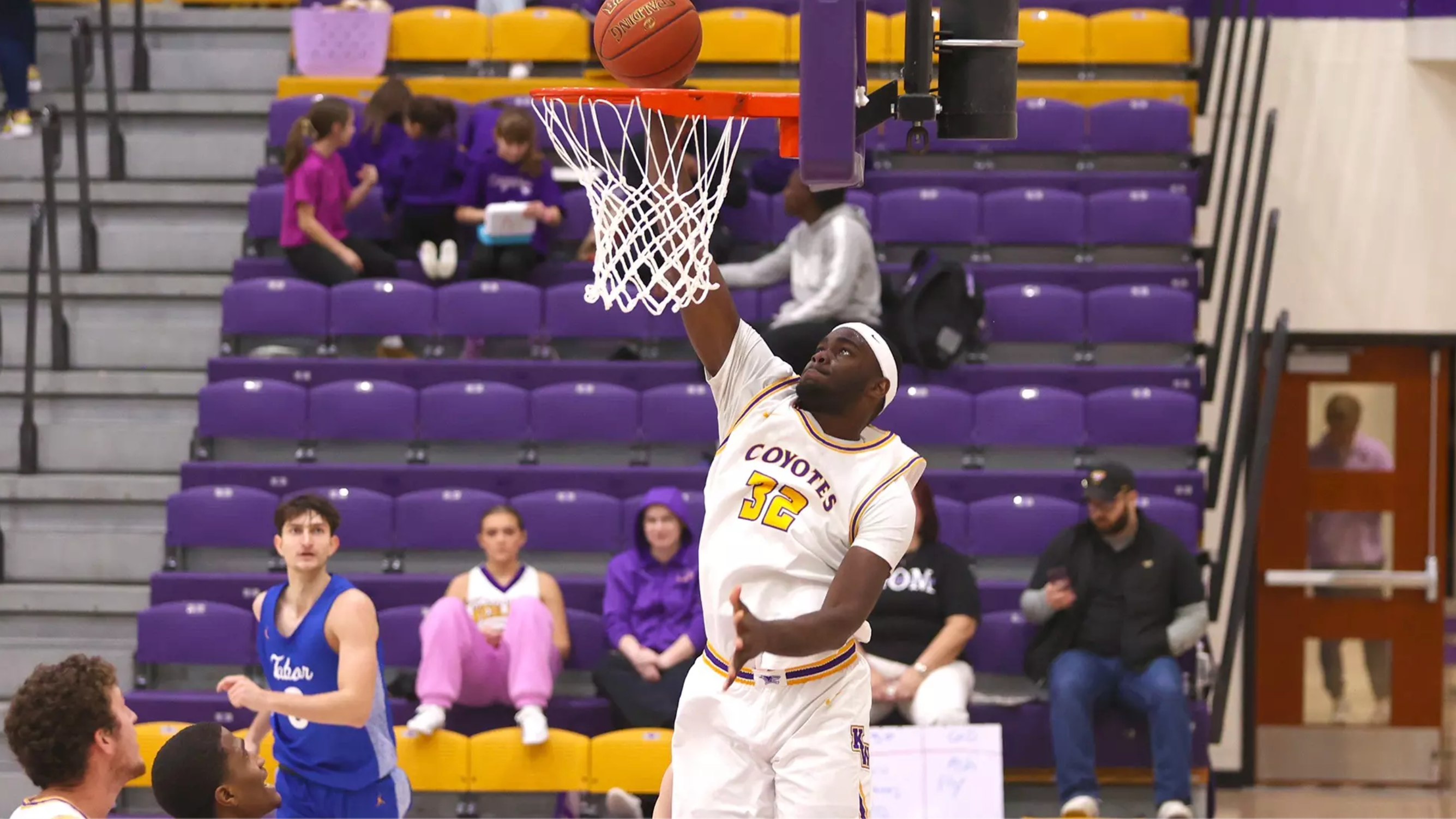 Coyote Men's Basketball opens New Year with 94-66 rout of Tabor
