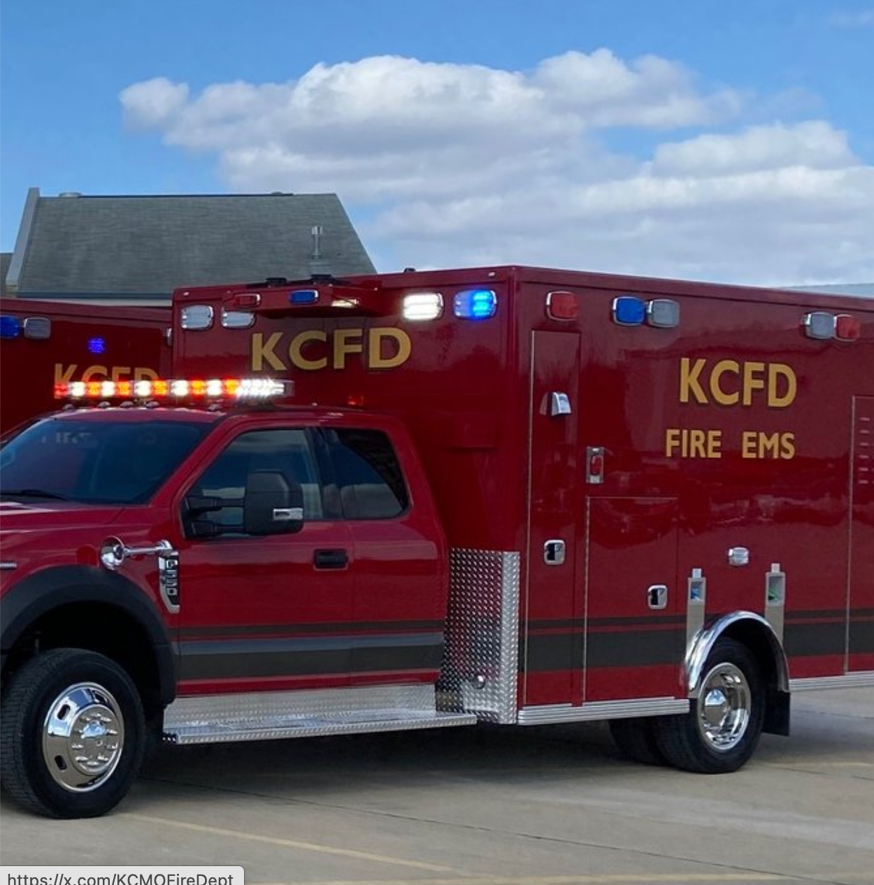 Firefighter safe after Mayday call during KC townhome fire