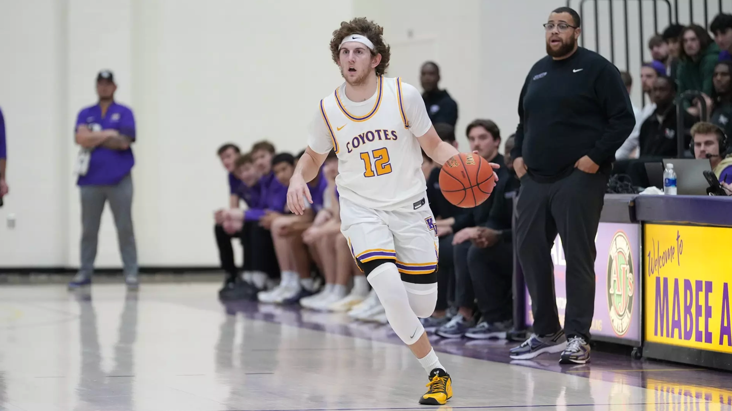 🏀 Coyote MBB comes up short against No. 13 Oklahoma Wesleyan