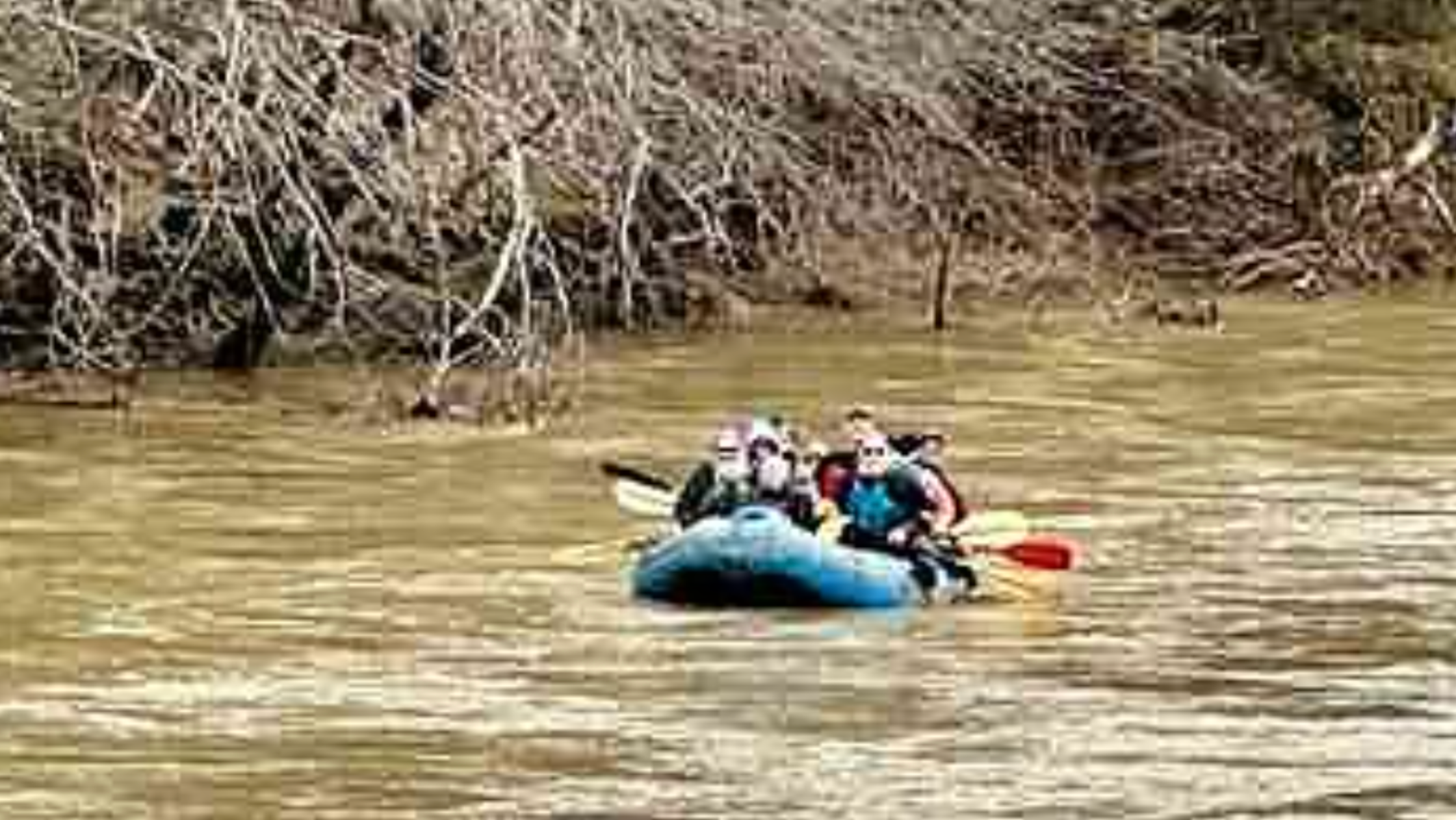 Searchers find body of missing kayaker from Kansas