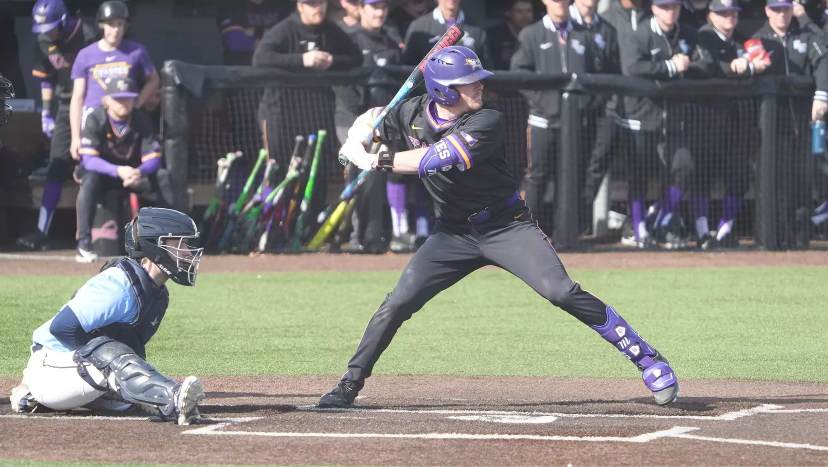 ⚾️ Baseball splits Saturday doubleheader with Saint Ambrose, wins series