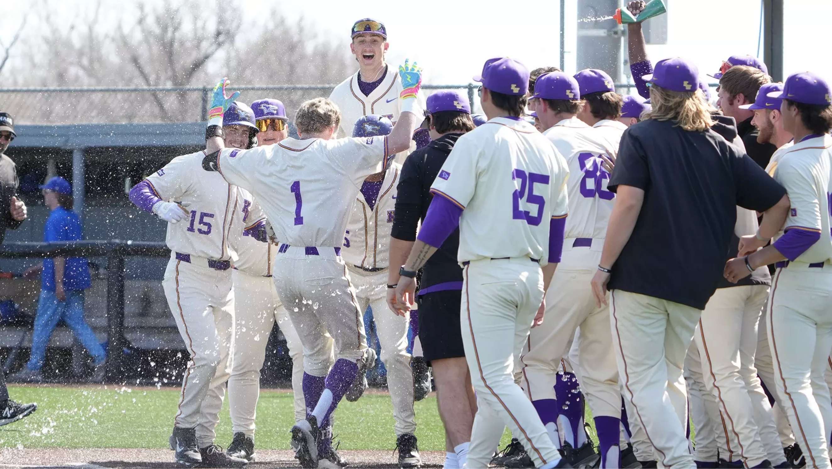 ⚾️ KWU baseball completes sweep of Tabor