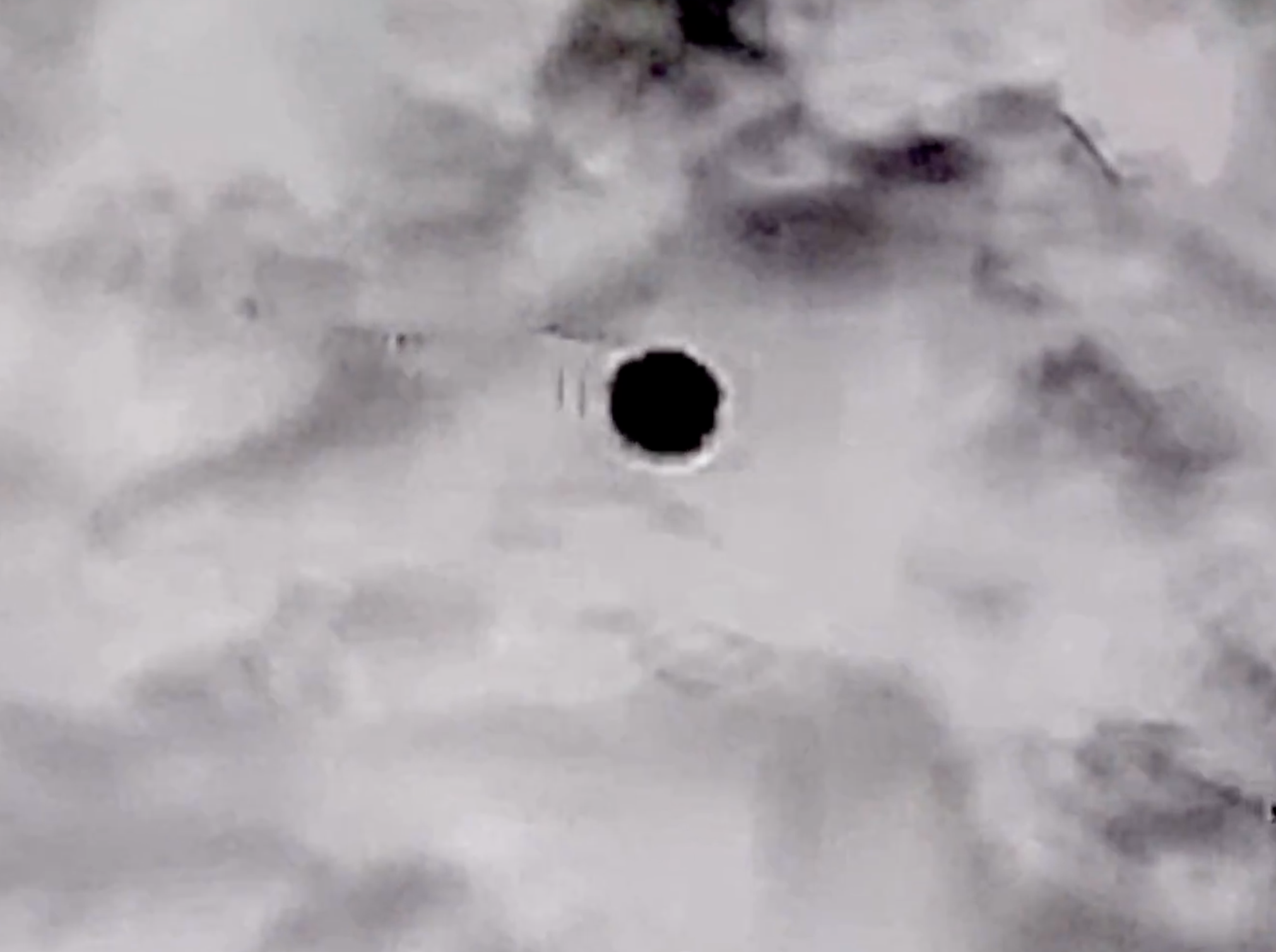 🎥 Pentagon releases more UFO files, videos